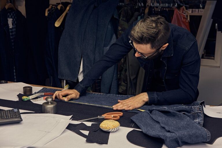 How to measure inseam: easy guide - Tailors Couture