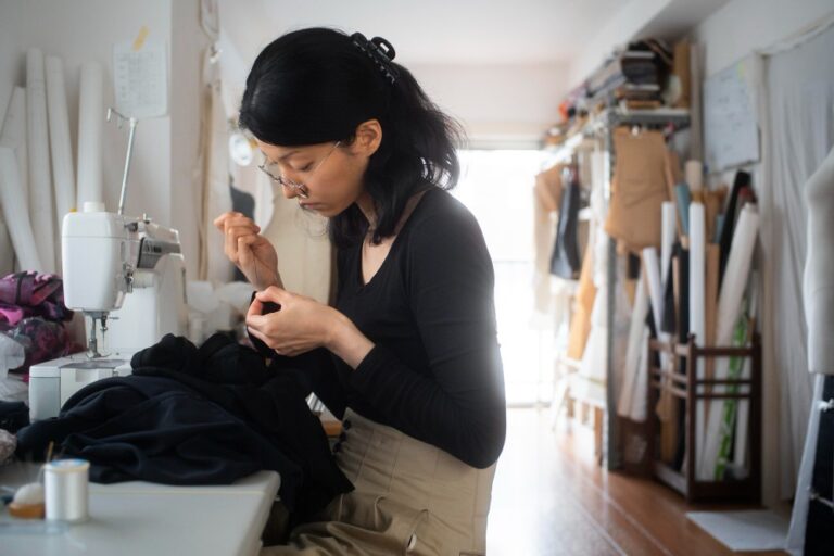 How to measure inseam: easy guide - Tailors Couture